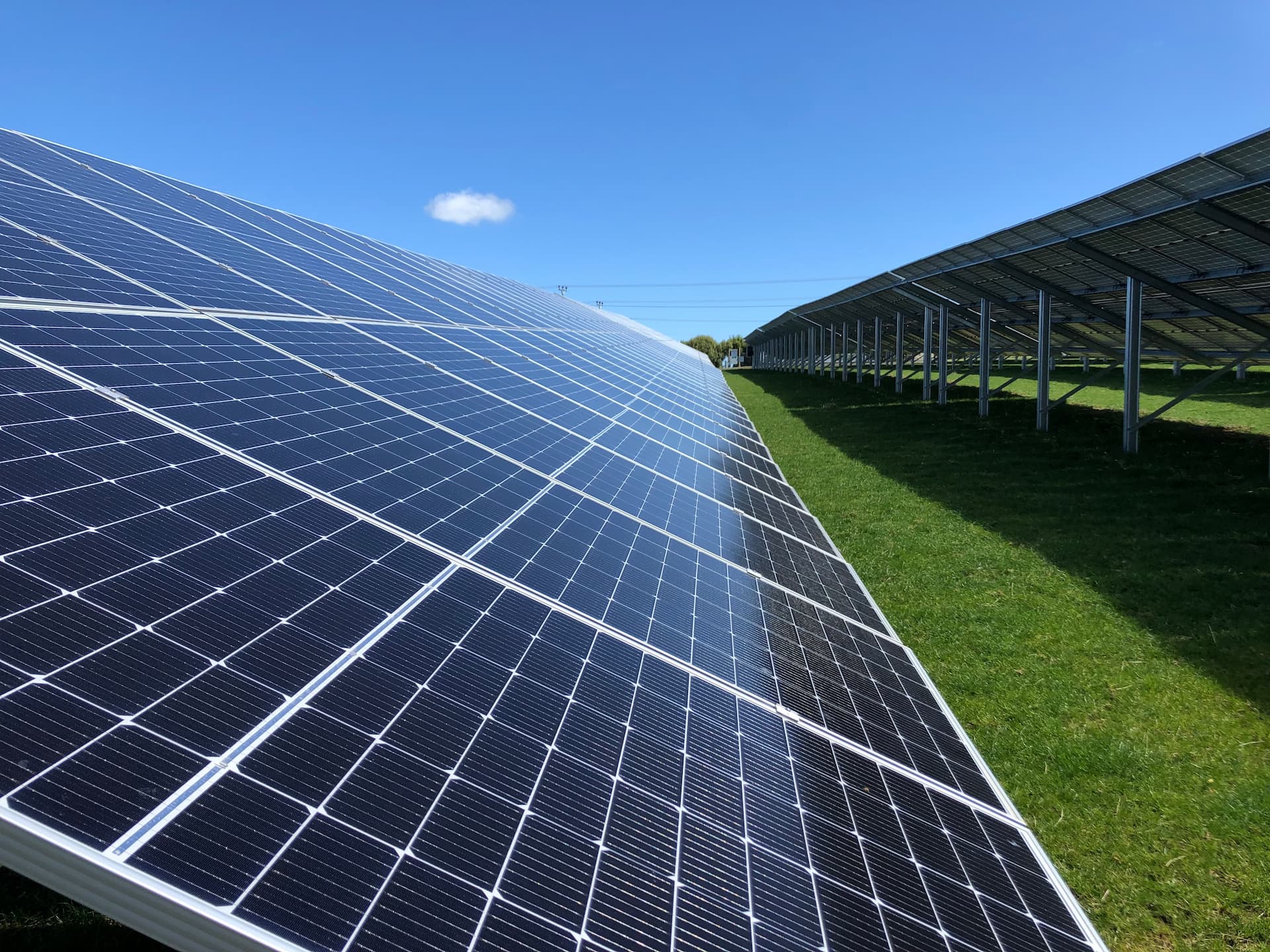 A Brighter Future with Grid-Scale Solar » Powering Change
